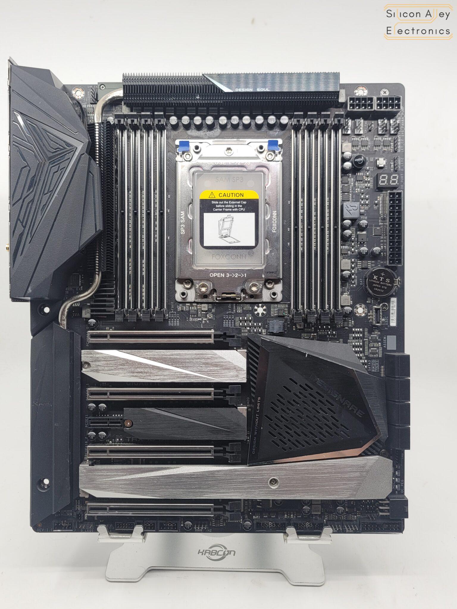 Gigabyte TRX40 Designare AMD Threadripper DDR4 EATX Motherboard ...